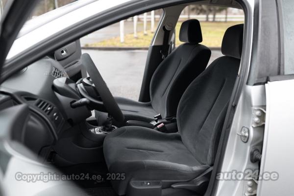 Pelēks Citroen C4 2007 Tallina, ar dzinēja tilpumu 1.60 L un nobraukumu 268 tūkst. km par 1499 €, foto 11 vietnē AUTOMOTO.COM.LV
