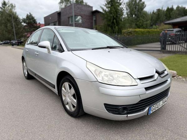 Grey Citroen C4 2007 in Vilnius, with an engine capacity of 1.59 L and mileage of 168 thousand km for 950 €, photo 7 on AUTOMOTO.COM.LV