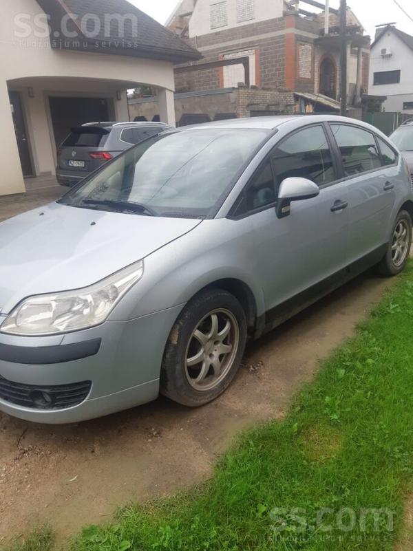 Pelēks Citroen C4 2007 Liepāja, ar dzinēja tilpumu 1.60 L un nobraukumu 126 tūkst. km par 990 €, foto 1 vietnē AUTOMOTO.COM.LV