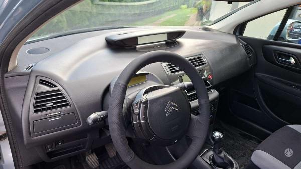 Grey Citroen C4 2007 in Kaunas, with an engine capacity of 1.36 L and mileage of 206 thousand km for 1099 €, photo 7 on AUTOMOTO.COM.LV