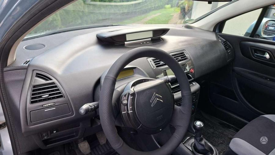 Pelēks Citroen C4 2007 Kauņa, ar dzinēja tilpumu 1.36 L un nobraukumu 206 tūkst. km par 1099 €, foto 8 vietnē AUTOMOTO.COM.LV
