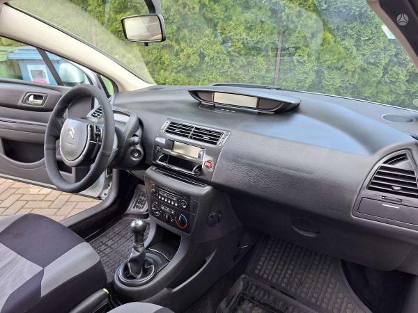 Grey Citroen C4 2007 in Kaunas, with an engine capacity of 1.36 L and mileage of 206 thousand km for 1099 €, photo 10 on AUTOMOTO.COM.LV