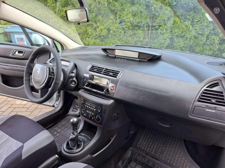 Pelēks Citroen C4 2007 Kauņa, ar dzinēja tilpumu 1.36 L un nobraukumu 206 tūkst. km par 1099 €, foto 11 vietnē AUTOMOTO.COM.LV