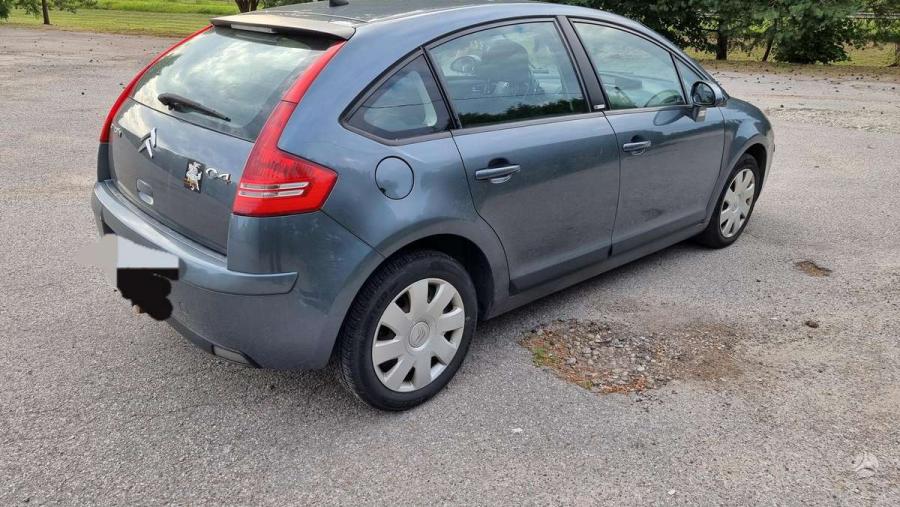 Pelēks Citroen C4 2007 Jonava, ar dzinēja tilpumu 1.56 L un nobraukumu 376 tūkst. km par 500 €, foto 5 vietnē AUTOMOTO.COM.LV