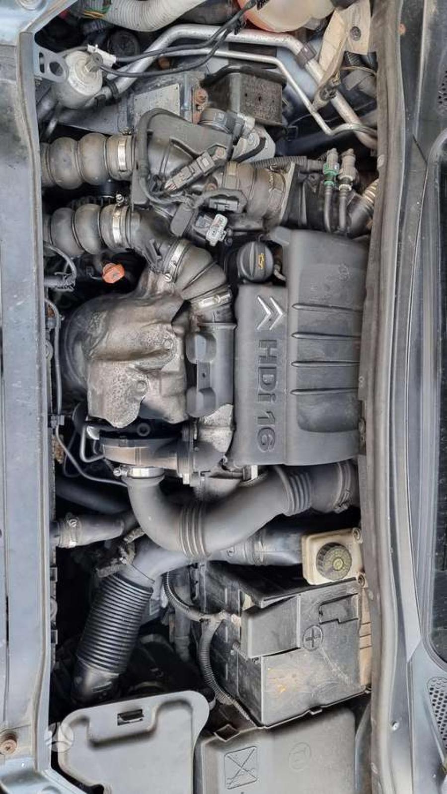 Pelēks Citroen C4 2007 Jonava, ar dzinēja tilpumu 1.56 L un nobraukumu 376 tūkst. km par 500 €, foto 11 vietnē AUTOMOTO.COM.LV