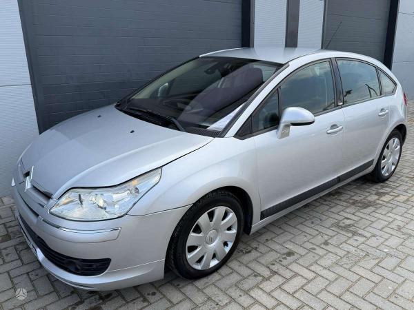 Pelēks Citroen C4 2007 Viļņa, ar dzinēja tilpumu 2.00 L un nobraukumu 211 tūkst. km par 1250 €, foto 3 vietnē AUTOMOTO.COM.LV