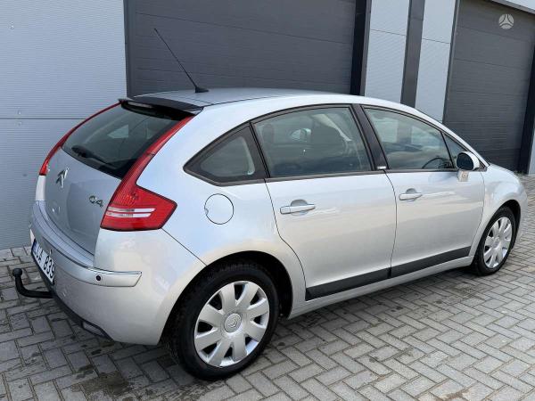 Pelēks Citroen C4 2007 Viļņa, ar dzinēja tilpumu 2.00 L un nobraukumu 211 tūkst. km par 1250 €, foto 6 vietnē AUTOMOTO.COM.LV