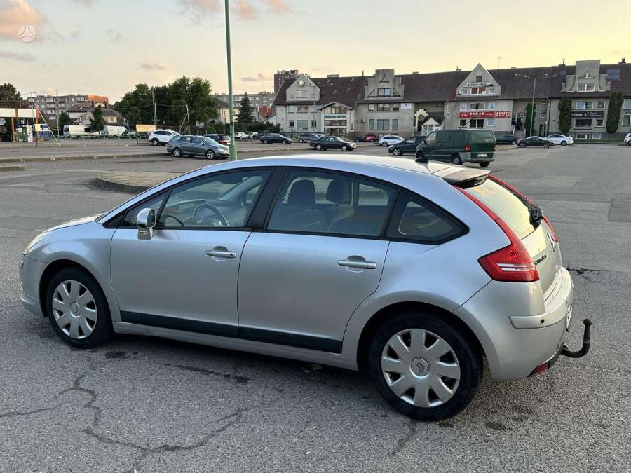 Grey Citroen C4 2007 in Klaipeda, with an engine capacity of 1.56 L and mileage of 134 thousand km for 1999 €, photo 7 on AUTOMOTO.COM.LV