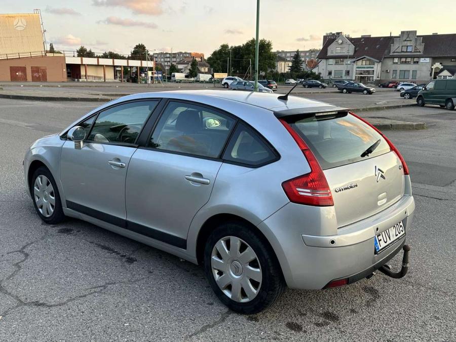 Grey Citroen C4 2007 in Klaipeda, with an engine capacity of 1.56 L and mileage of 134 thousand km for 1999 €, photo 8 on AUTOMOTO.COM.LV