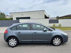 Grey Citroen C4 2007 in Vilnius, with an engine capacity of 1.56 L and mileage of 370 thousand km for 1500 €, photo 7 on AUTOMOTO.COM.LV