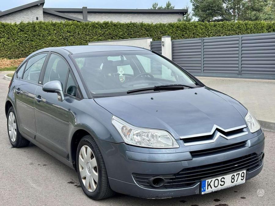 Grey Citroen C4 2007 in Vilnius, with an engine capacity of 1.56 L and mileage of 370 thousand km for 1500 €, photo 8 on AUTOMOTO.COM.LV