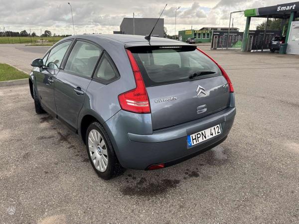 Grey Citroen C4 2007 in Kaunas, with an engine capacity of 1.56 L and mileage of 201 thousand km for 900 €, photo 5 on AUTOMOTO.COM.LV