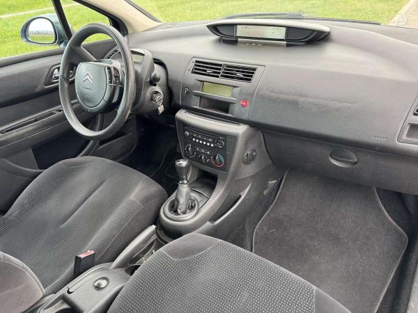 Grey Citroen C4 2007 in Kaunas, with an engine capacity of 1.56 L and mileage of 201 thousand km for 900 €, photo 8 on AUTOMOTO.COM.LV