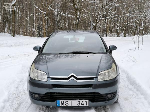 Pelēks Citroen C4 2008 Viļņa, ar dzinēja tilpumu 1.60 L un nobraukumu 308 tūkst. km par 1350 €, foto 3 vietnē AUTOMOTO.COM.LV