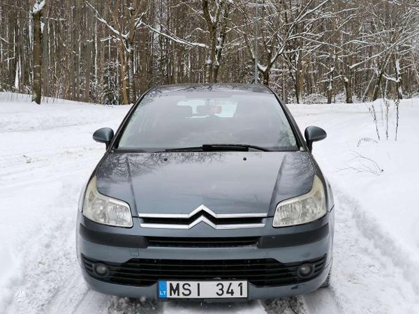 Grey Citroen C4 2008 in Vilnius, with an engine capacity of 1.56 L and mileage of 308 thousand km for 1350 €, photo 3 on AUTOMOTO.COM.LV