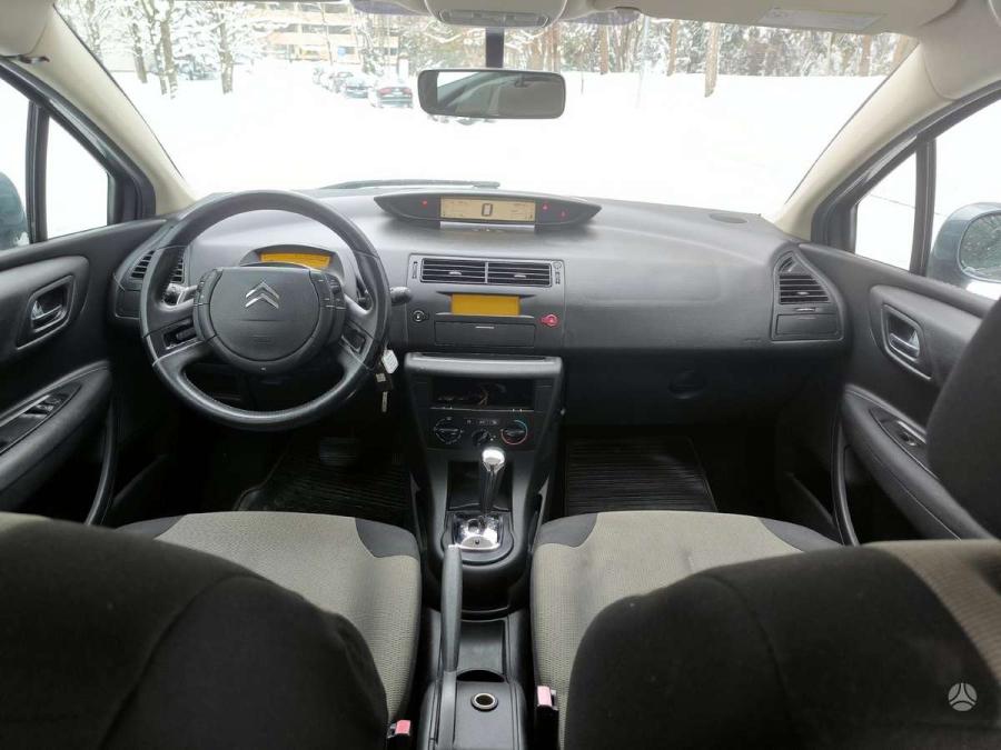 Grey Citroen C4 2008 in Vilnius, with an engine capacity of 1.56 L and mileage of 308 thousand km for 1350 €, photo 11 on AUTOMOTO.COM.LV
