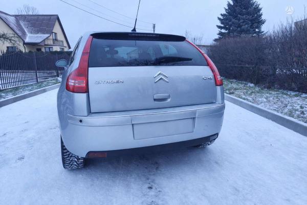 Pelēks Citroen C4 2008 Druskininkai, ar dzinēja tilpumu 2.00 L un nobraukumu 281 tūkst. km par 1199 €, foto 4 vietnē AUTOMOTO.COM.LV
