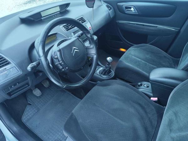 Pelēks Citroen C4 2008 Druskininkai, ar dzinēja tilpumu 2.00 L un nobraukumu 281 tūkst. km par 1199 €, foto 9 vietnē AUTOMOTO.COM.LV
