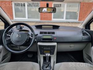 Pelēks Citroen C4 2008 Ogre, ar dzinēja tilpumu 1.60 L un nobraukumu 160 tūkst. km par 2550 €, foto 14 vietnē AUTOMOTO.COM.LV