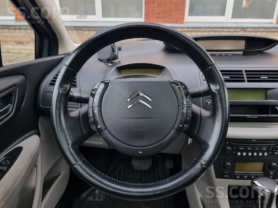 Pelēks Citroen C4 2008 Ogre, ar dzinēja tilpumu 1.60 L un nobraukumu 160 tūkst. km par 2550 €, foto 16 vietnē AUTOMOTO.COM.LV
