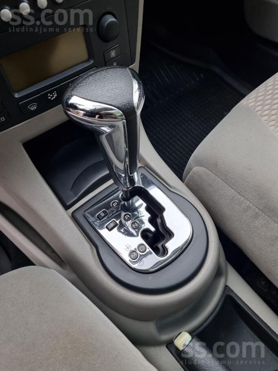 Pelēks Citroen C4 2008 Ogre, ar dzinēja tilpumu 1.60 L un nobraukumu 160 tūkst. km par 2550 €, foto 19 vietnē AUTOMOTO.COM.LV
