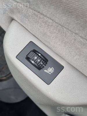 Pelēks Citroen C4 2008 Ogre, ar dzinēja tilpumu 1.60 L un nobraukumu 160 tūkst. km par 2550 €, foto 21 vietnē AUTOMOTO.COM.LV