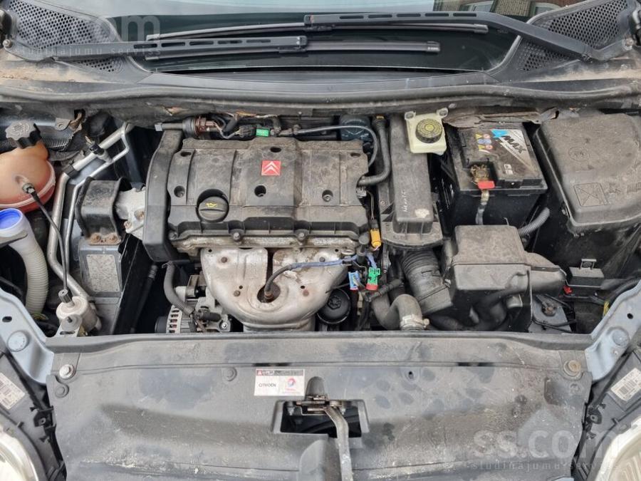 Pelēks Citroen C4 2008 Ogre, ar dzinēja tilpumu 1.60 L un nobraukumu 160 tūkst. km par 2550 €, foto 24 vietnē AUTOMOTO.COM.LV