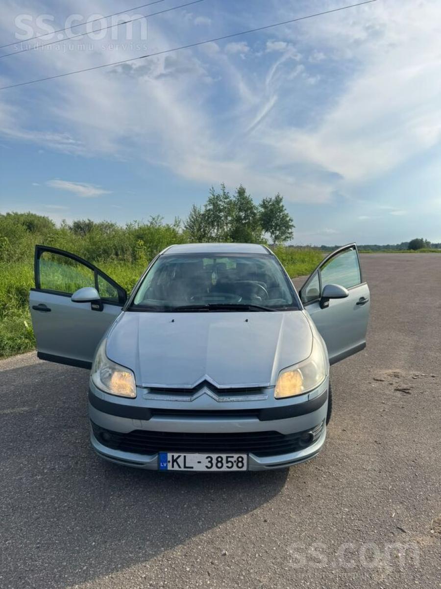 Grey Citroen C4 2008 in Daugavpils, with an engine capacity of 1.60 L and mileage of 303 thousand km for 1200 €, photo 1 on AUTOMOTO.COM.LV