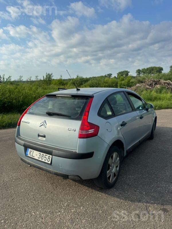 Pelēks Citroen C4 2008 Daugavpils, ar dzinēja tilpumu 1.60 L un nobraukumu 303 tūkst. km par 1200 €, foto 2 vietnē AUTOMOTO.COM.LV