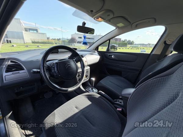 Pelēks Citroen C4 2008 Viljandi, ar dzinēja tilpumu 1.60 L un nobraukumu 404 tūkst. km par 2000 €, foto 2 vietnē AUTOMOTO.COM.LV