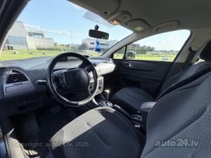 Pelēks Citroen C4 2008 Viljandi, ar dzinēja tilpumu 1.60 L un nobraukumu 404 tūkst. km par 2000 €, foto 3 vietnē AUTOMOTO.COM.LV