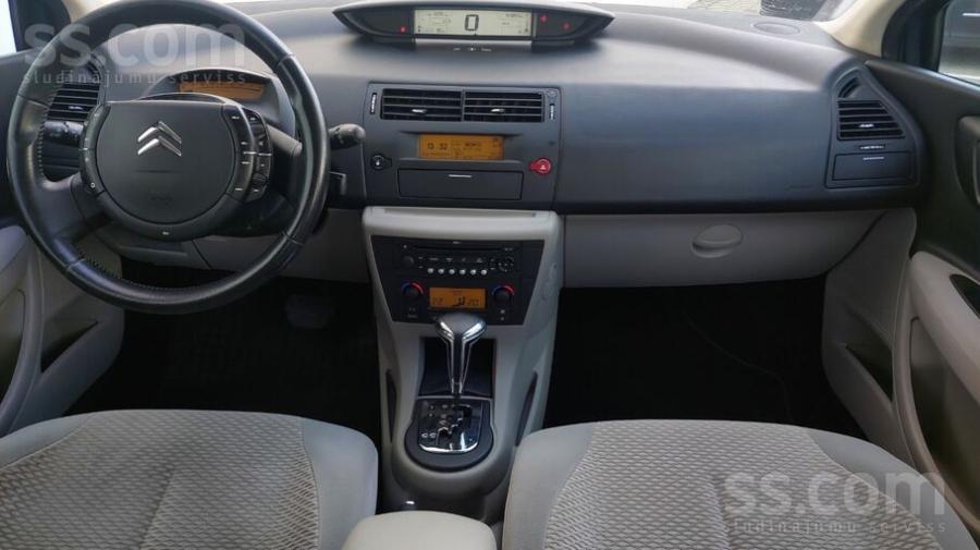 Grey Citroen C4 2008 in Riga, with an engine capacity of 2.00 L and mileage of 154 thousand km for 2550 €, photo 16 on AUTOMOTO.COM.LV