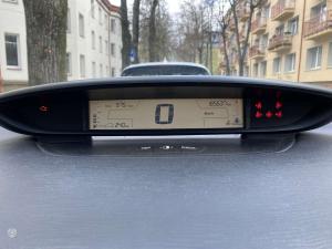 Pelēks Citroen C4 2008 Viļņa, ar dzinēja tilpumu 1.60 L un nobraukumu 186 tūkst. km par 600 €, foto 5 vietnē AUTOMOTO.COM.LV