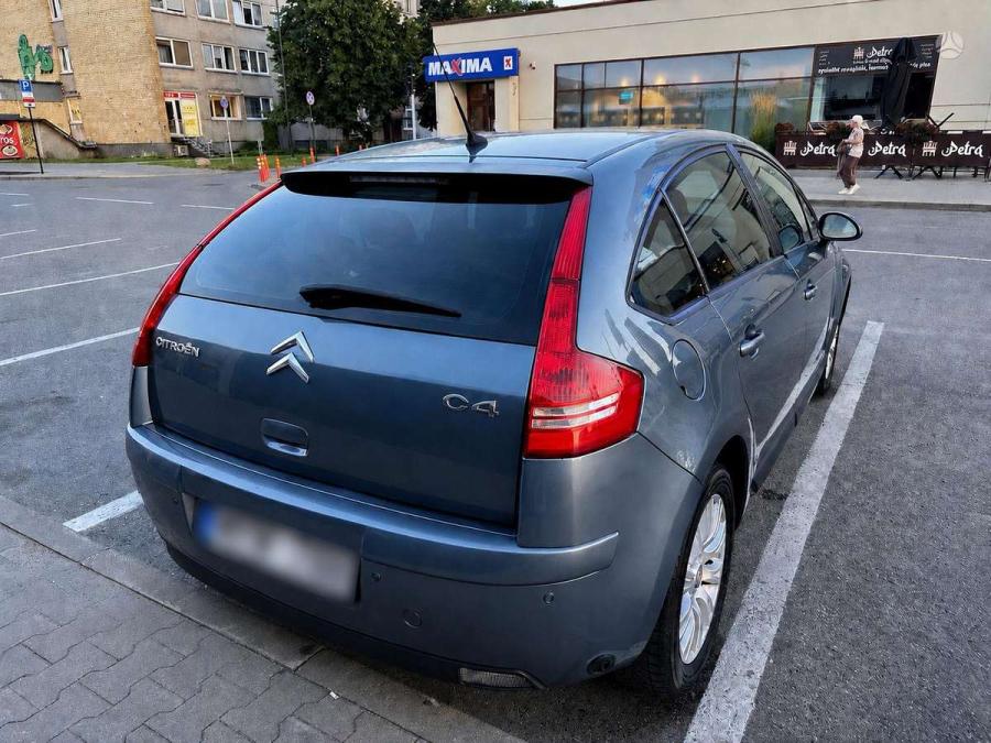 Pelēks Citroen C4 2008 Viļņa, ar dzinēja tilpumu 1.60 L un nobraukumu 186 tūkst. km par 1000 €, foto 7 vietnē AUTOMOTO.COM.LV