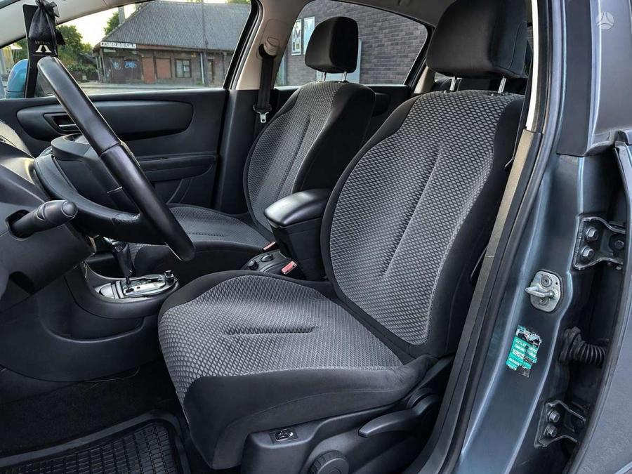 Pelēks Citroen C4 2008 Viļņa, ar dzinēja tilpumu 1.60 L un nobraukumu 186 tūkst. km par 1000 €, foto 10 vietnē AUTOMOTO.COM.LV