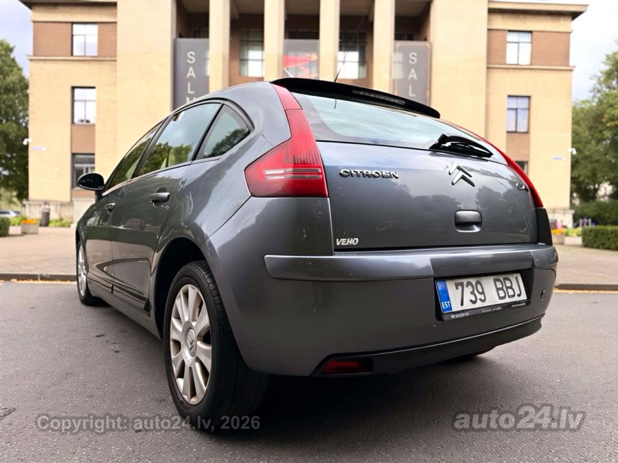 Pelēks Citroen C4 2008 Tallina, ar dzinēja tilpumu 1.60 L un nobraukumu 292 tūkst. km par 1499 €, foto 5 vietnē AUTOMOTO.COM.LV