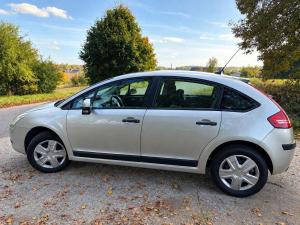 Pelēks Citroen C4 2008 Alīta, ar dzinēja tilpumu 1.59 L un nobraukumu 210 tūkst. km par 1250 €, foto 5 vietnē AUTOMOTO.COM.LV