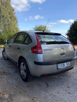 Pelēks Citroen C4 2008 Alīta, ar dzinēja tilpumu 1.59 L un nobraukumu 210 tūkst. km par 1250 €, foto 6 vietnē AUTOMOTO.COM.LV