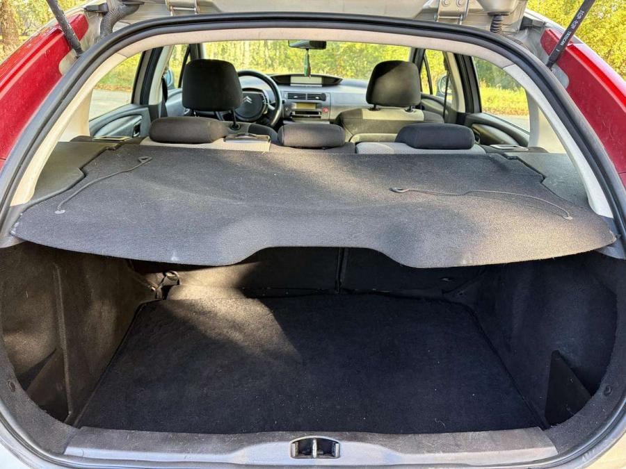 Pelēks Citroen C4 2008 Alīta, ar dzinēja tilpumu 1.59 L un nobraukumu 210 tūkst. km par 1250 €, foto 14 vietnē AUTOMOTO.COM.LV