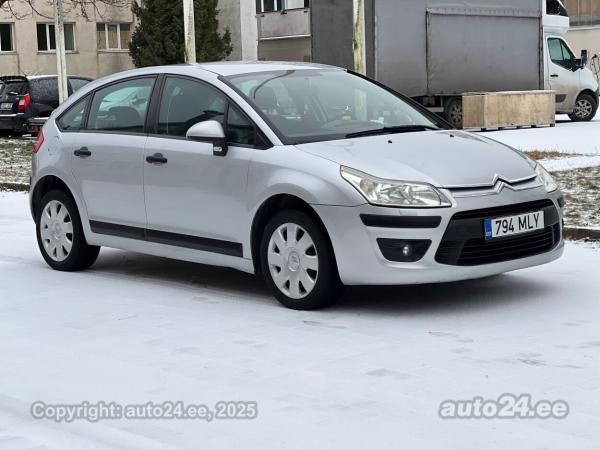 Pelēks Citroen C4 2009 Narva, ar dzinēja tilpumu 1.40 L un nobraukumu 184 tūkst. km par 999 €, foto 3 vietnē AUTOMOTO.COM.LV