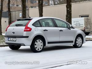 Pelēks Citroen C4 2009 Narva, ar dzinēja tilpumu 1.40 L un nobraukumu 184 tūkst. km par 999 €, foto 4 vietnē AUTOMOTO.COM.LV