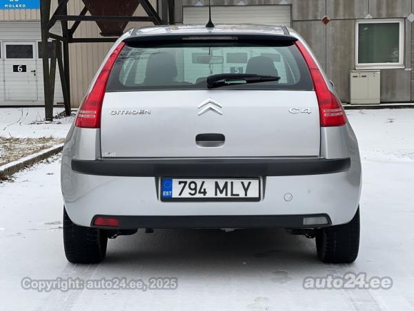 Pelēks Citroen C4 2009 Narva, ar dzinēja tilpumu 1.40 L un nobraukumu 184 tūkst. km par 999 €, foto 7 vietnē AUTOMOTO.COM.LV