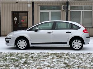 Pelēks Citroen C4 2009 Narva, ar dzinēja tilpumu 1.40 L un nobraukumu 184 tūkst. km par 999 €, foto 9 vietnē AUTOMOTO.COM.LV