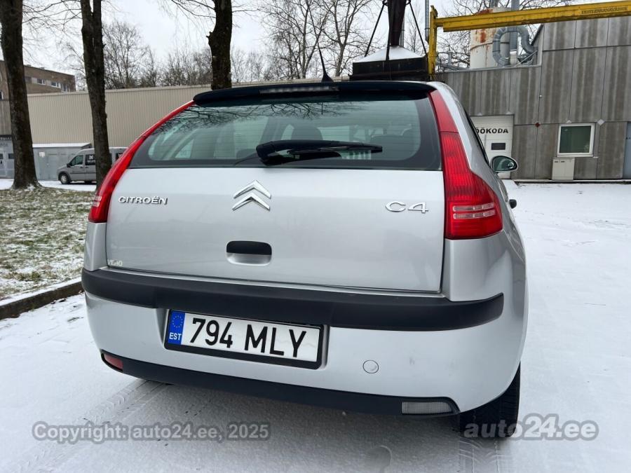 Pelēks Citroen C4 2009 Narva, ar dzinēja tilpumu 1.40 L un nobraukumu 184 tūkst. km par 999 €, foto 16 vietnē AUTOMOTO.COM.LV