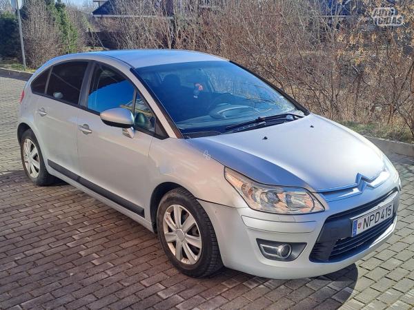 Grey Citroen C4 2009 in Klaipeda, with an engine capacity of 1.60 L and mileage of 352 thousand km for 900 €, photo 1 on AUTOMOTO.COM.LV