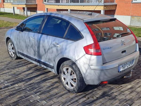 Grey Citroen C4 2009 in Klaipeda, with an engine capacity of 1.60 L and mileage of 352 thousand km for 900 €, photo 4 on AUTOMOTO.COM.LV