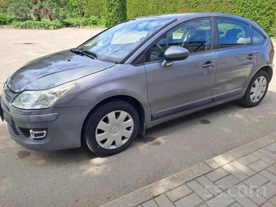 Grey Citroen C4 2009 in Riga, with an engine capacity of 1.60 L and mileage of 276 thousand km for 1250 €, photo 7 on AUTOMOTO.COM.LV
