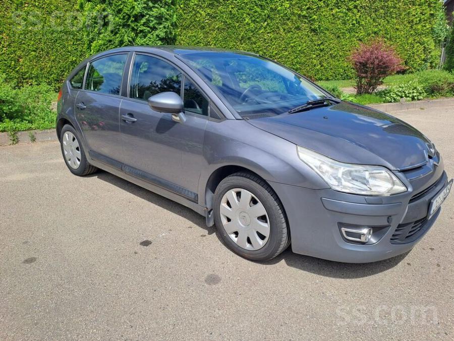 Grey Citroen C4 2009 in Riga, with an engine capacity of 1.60 L and mileage of 276 thousand km for 1250 €, photo 9 on AUTOMOTO.COM.LV