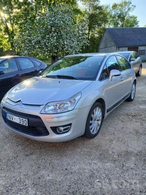 Grey Citroen C4 2009 in Madona, with an engine capacity of 2.00 L and mileage of 277 thousand km for 1750 €, photo 4 on AUTOMOTO.COM.LV