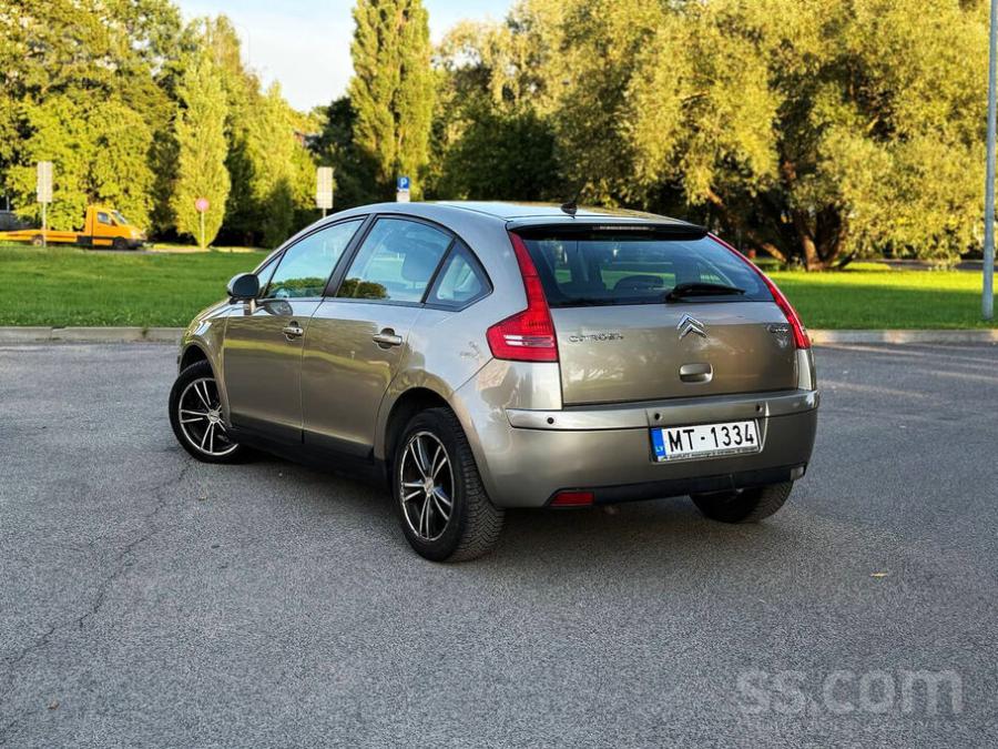 Pelēks Citroen C4 2009 Rīga, ar dzinēja tilpumu 1.60 L un nobraukumu 231 tūkst. km par 1350 €, foto 4 vietnē AUTOMOTO.COM.LV